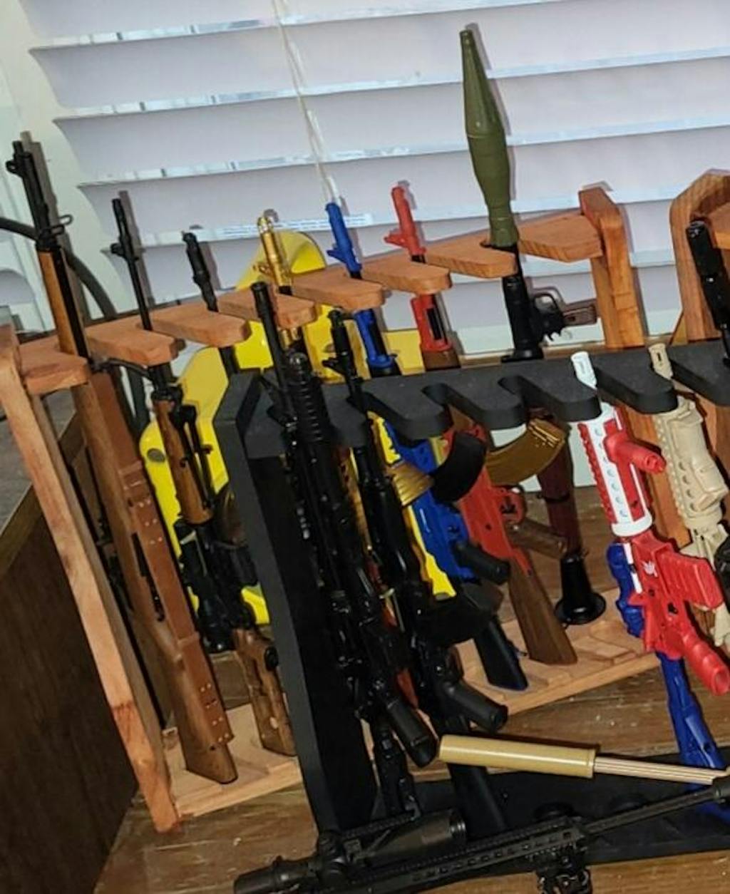 Miniature RPG Model | 1:3 Scale diecast Metal + Real Wood – GoatGun Models