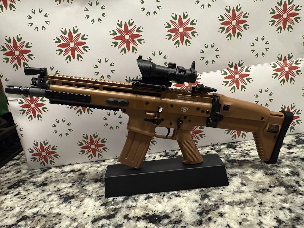 Miniature FN SCAR-L® Model | GoatGuns – GoatGun Models