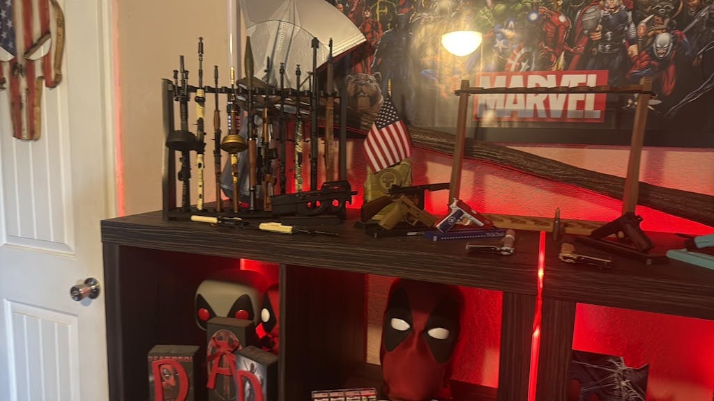 Miniature SIG SAUER M17 Model Tan | GoatGuns – GoatGun Models