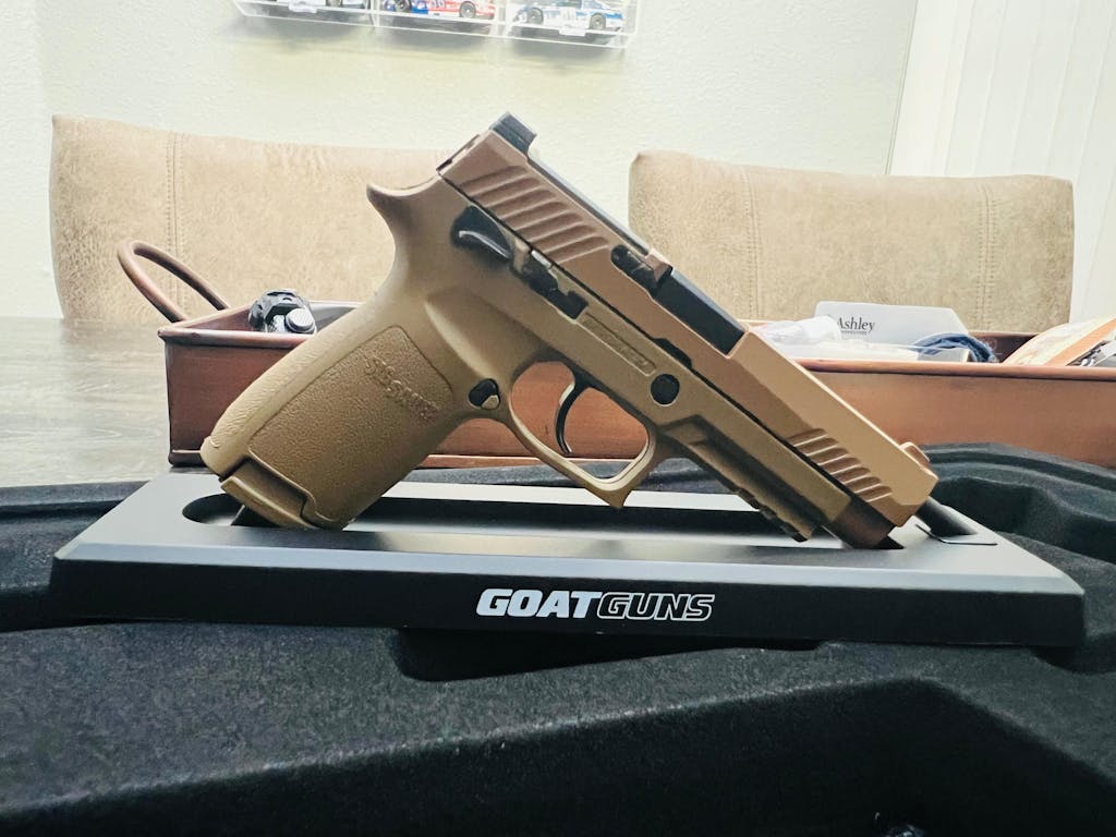 Miniature SIG SAUER M17 Model Tan | GoatGuns – GoatGun Models