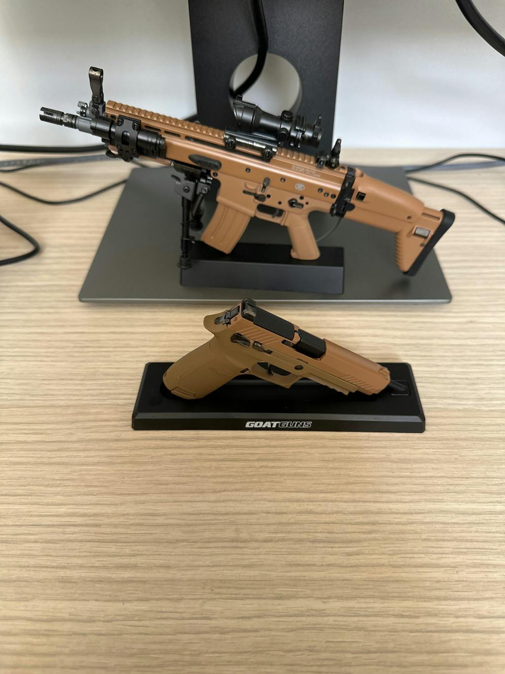 Miniature SIG SAUER M17 Model Tan | GoatGuns – GoatGun Models