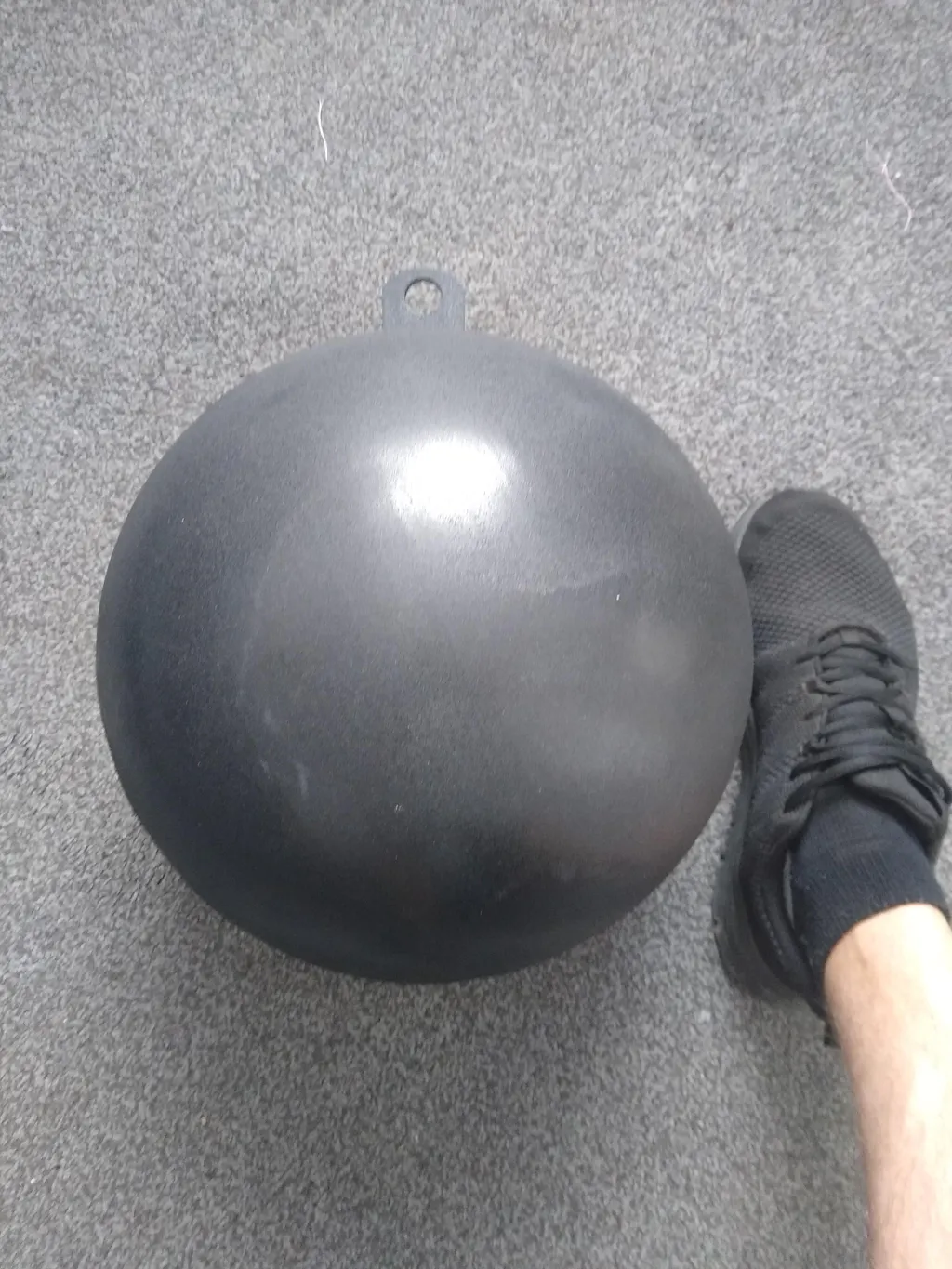 Gigantic Grenade - Pull Up Globe
