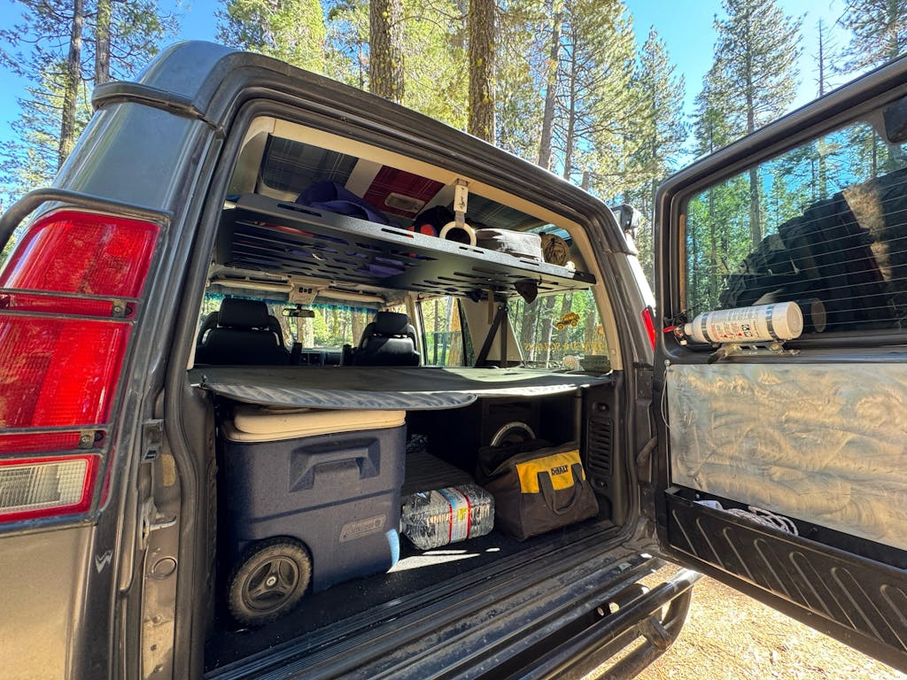 Discovery 2 Cargo Space XL Upper Shelf – Golden Rovers