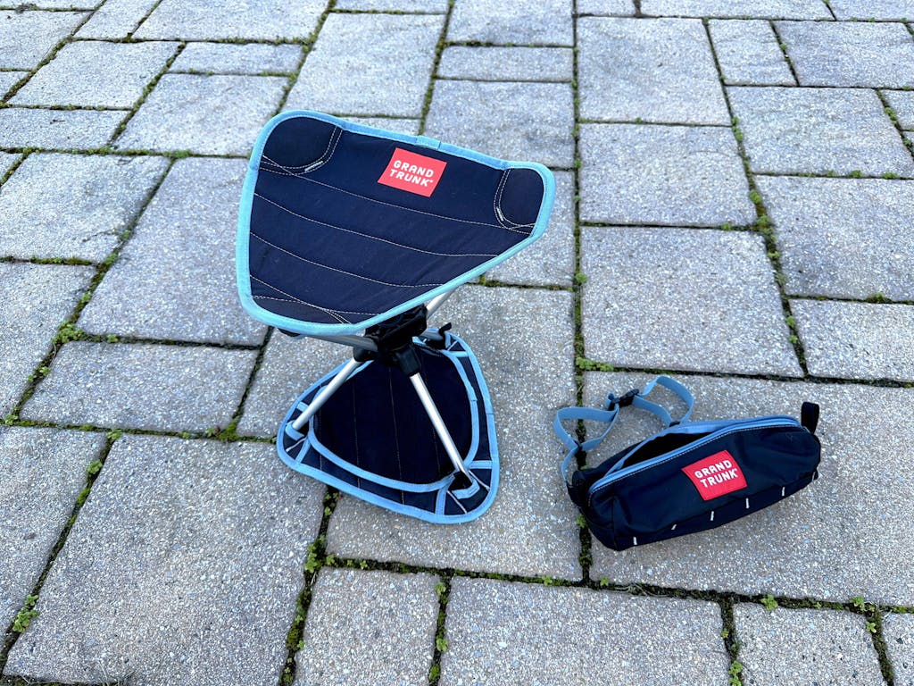 Compass 360° Swivel Stool – GrandTrunk