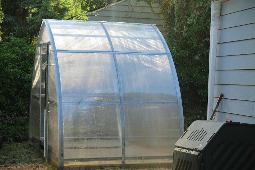 Sungrow Compact DIY Greenhouse Kit 10 x 6.5 ft. with 6 mm Twinwall Pol ...