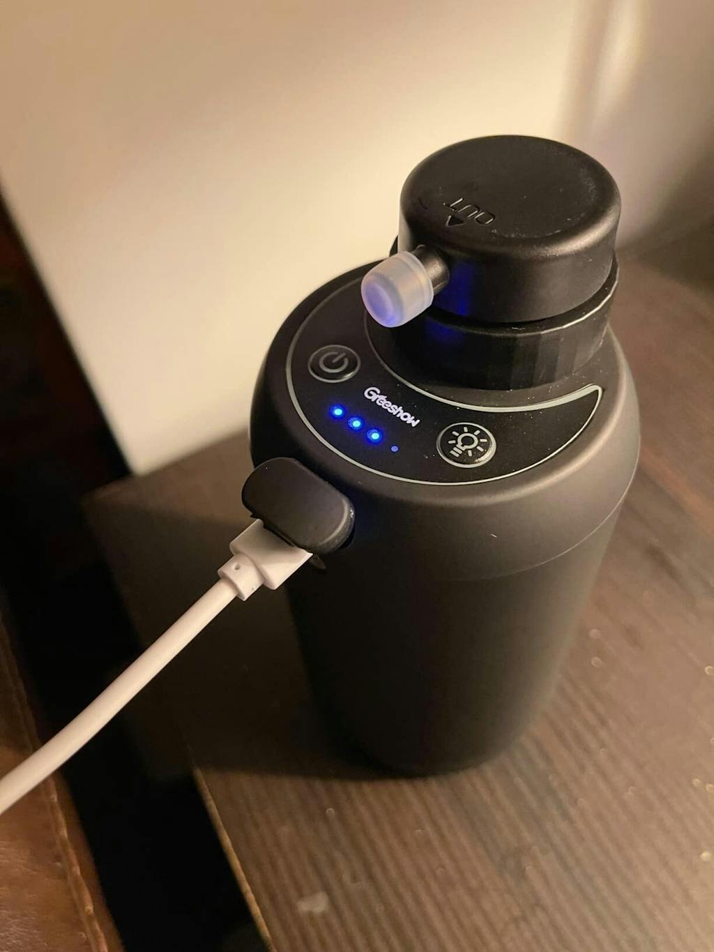 Rechargeable portable water purifier with 5-stage filtration system ...