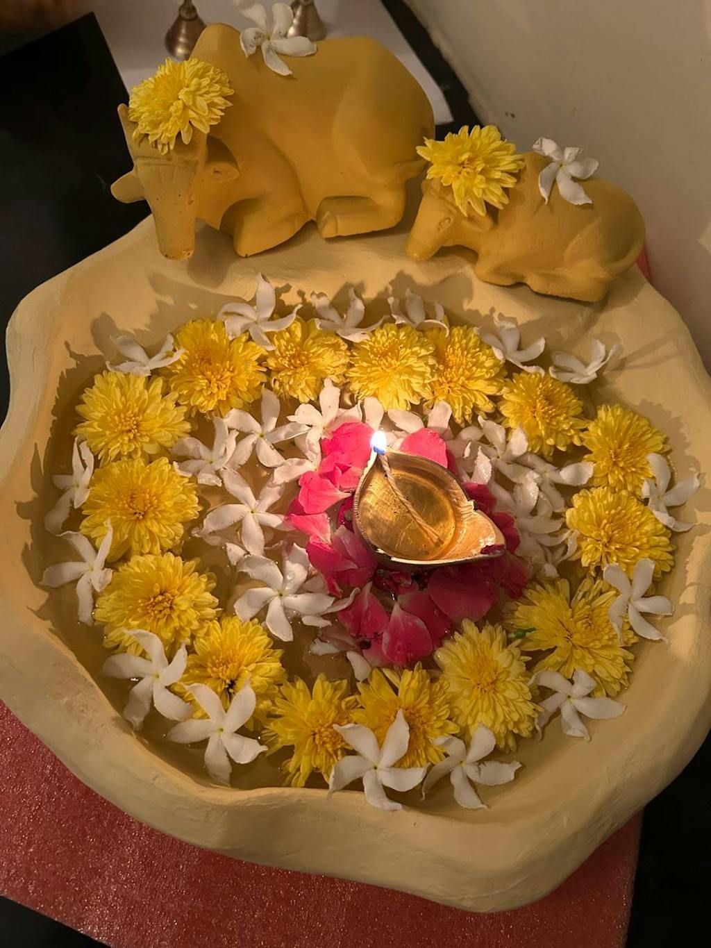 Buy Decorative Stone Uruli Online | Maadu Uruli – Greymode