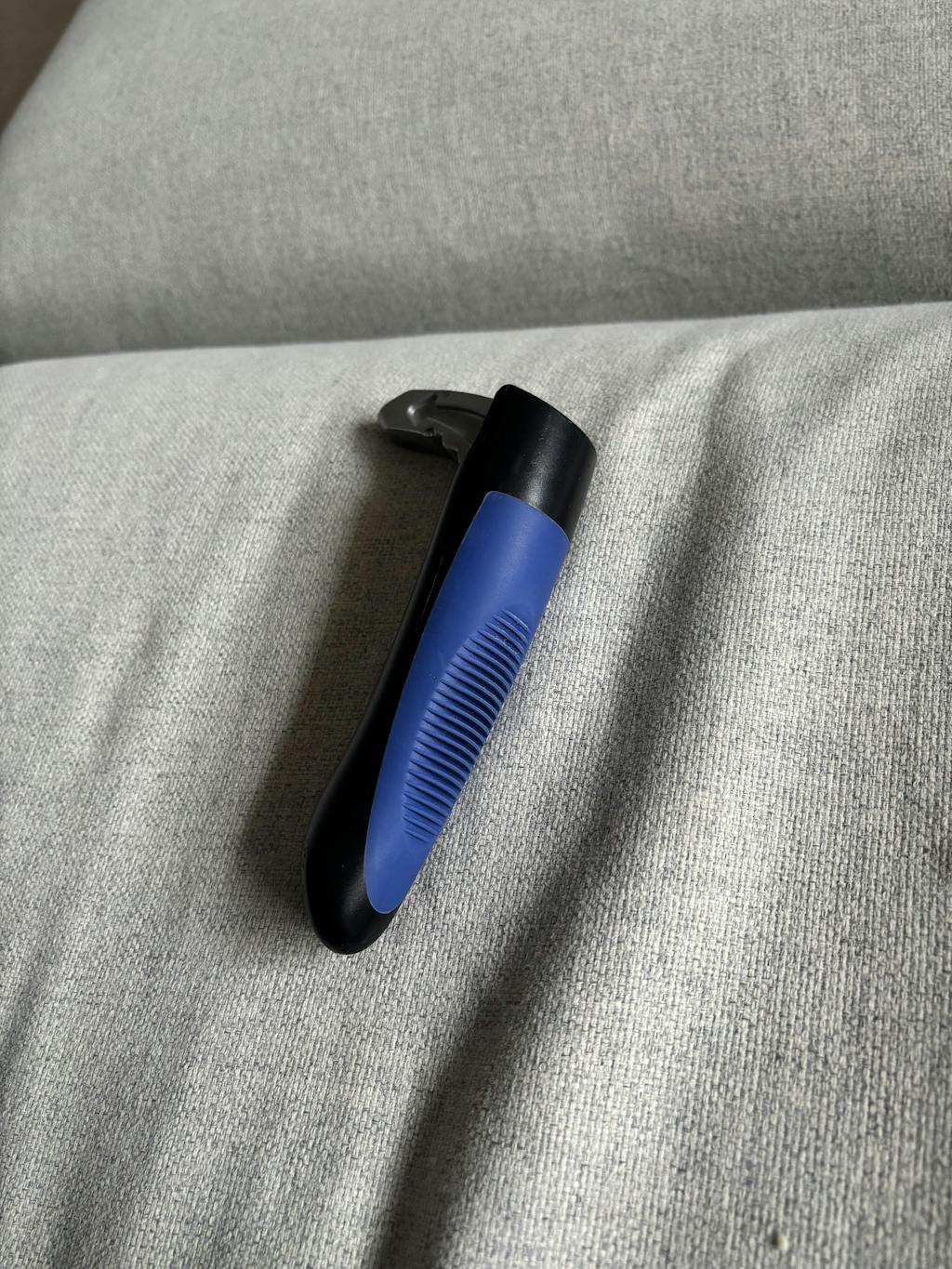 GRIPSTANDER™ 2.0 – Zippra