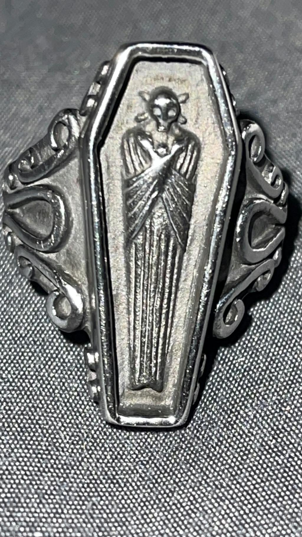 Vampire Coffin Stainless Steel Skull Ring – GTHIC