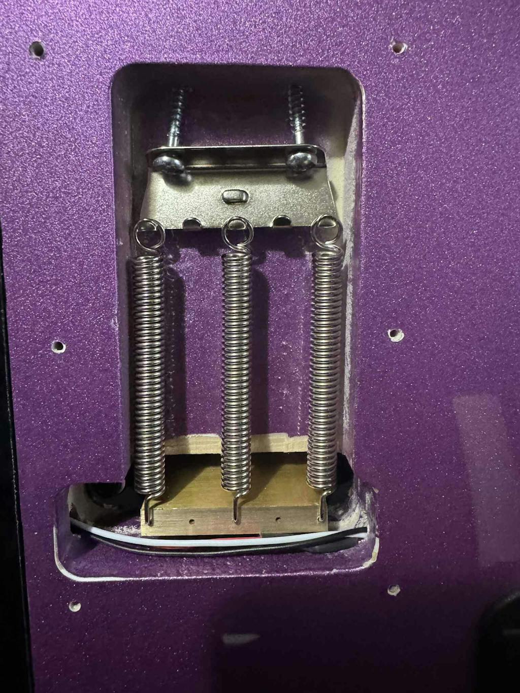 Double-locking Tremolo With Lock Nut | Guyker