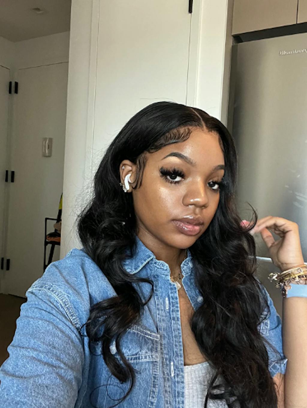 Hairsmarket Body Wave 13x4 Lace Front Wigs HD Transparent Glueless Hum