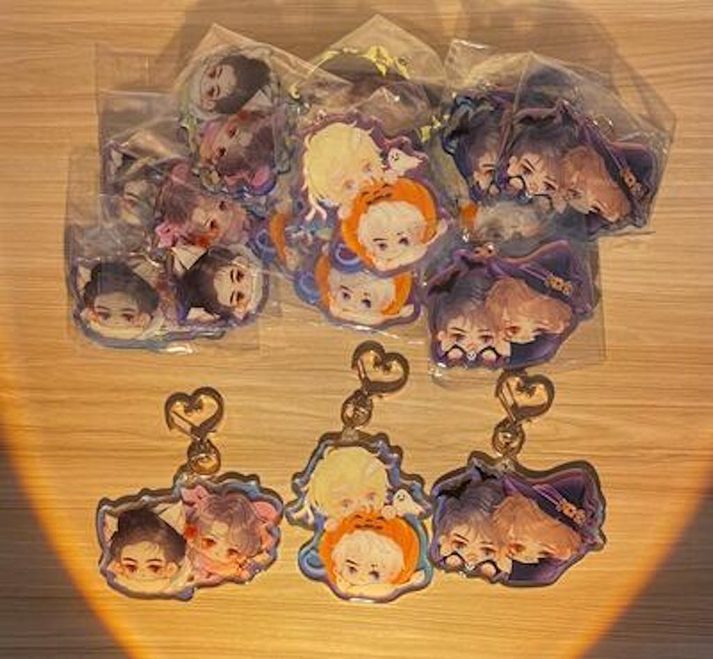 Custom Epoxy Keychain | Resin Keychain - Hamfai