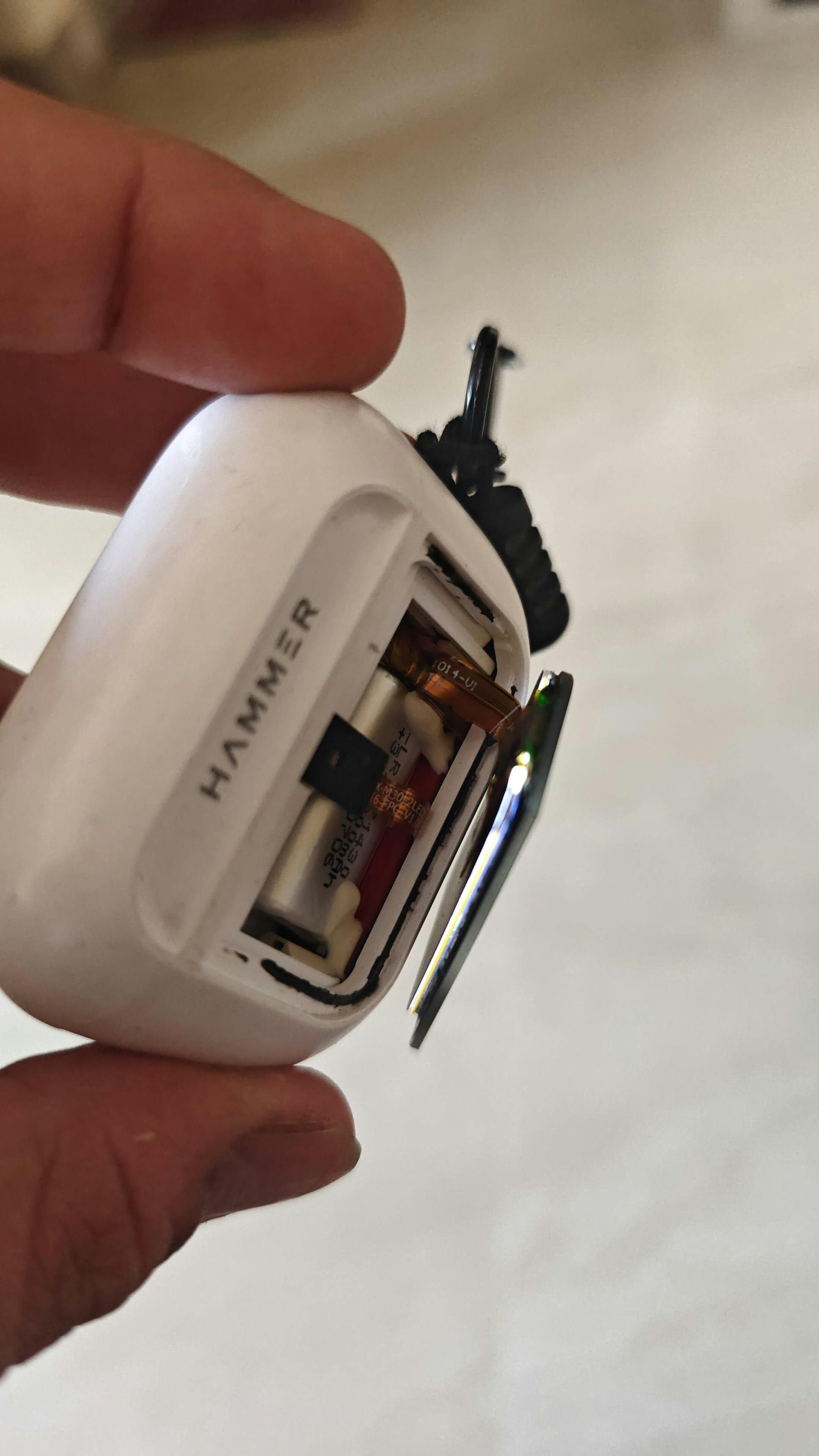 Hammer Screen TWS Bluetooth Earbuds with 32 db ANC + ENC and On Case D