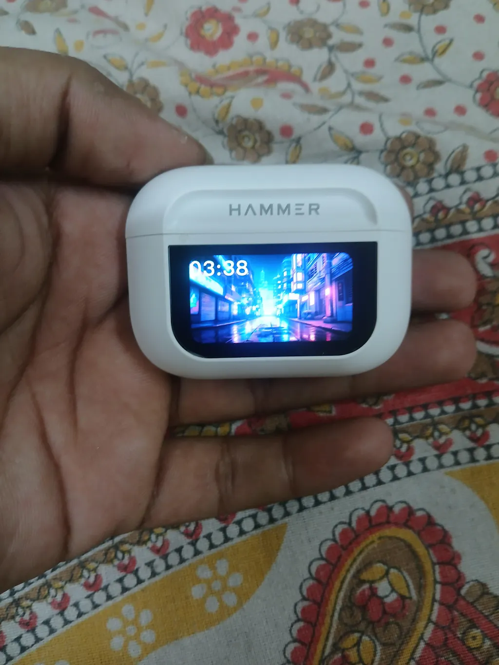 Hammer Screen TWS Bluetooth Earbuds with 32 db ANC + ENC and On Case D
