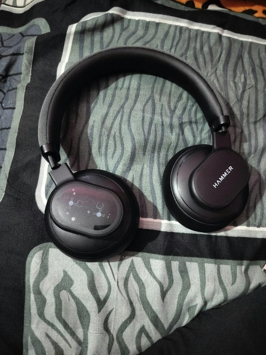 Bash Max Over The Ear Wireless Bluetooth Headphones | HAMMER – Hammer