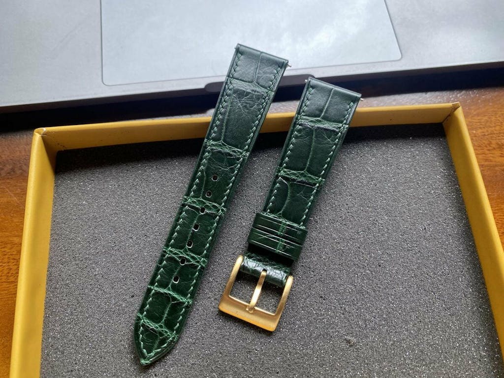 Dark Green Alligator Leather Watch Strap | Handdn - Bespoke Watchstraps