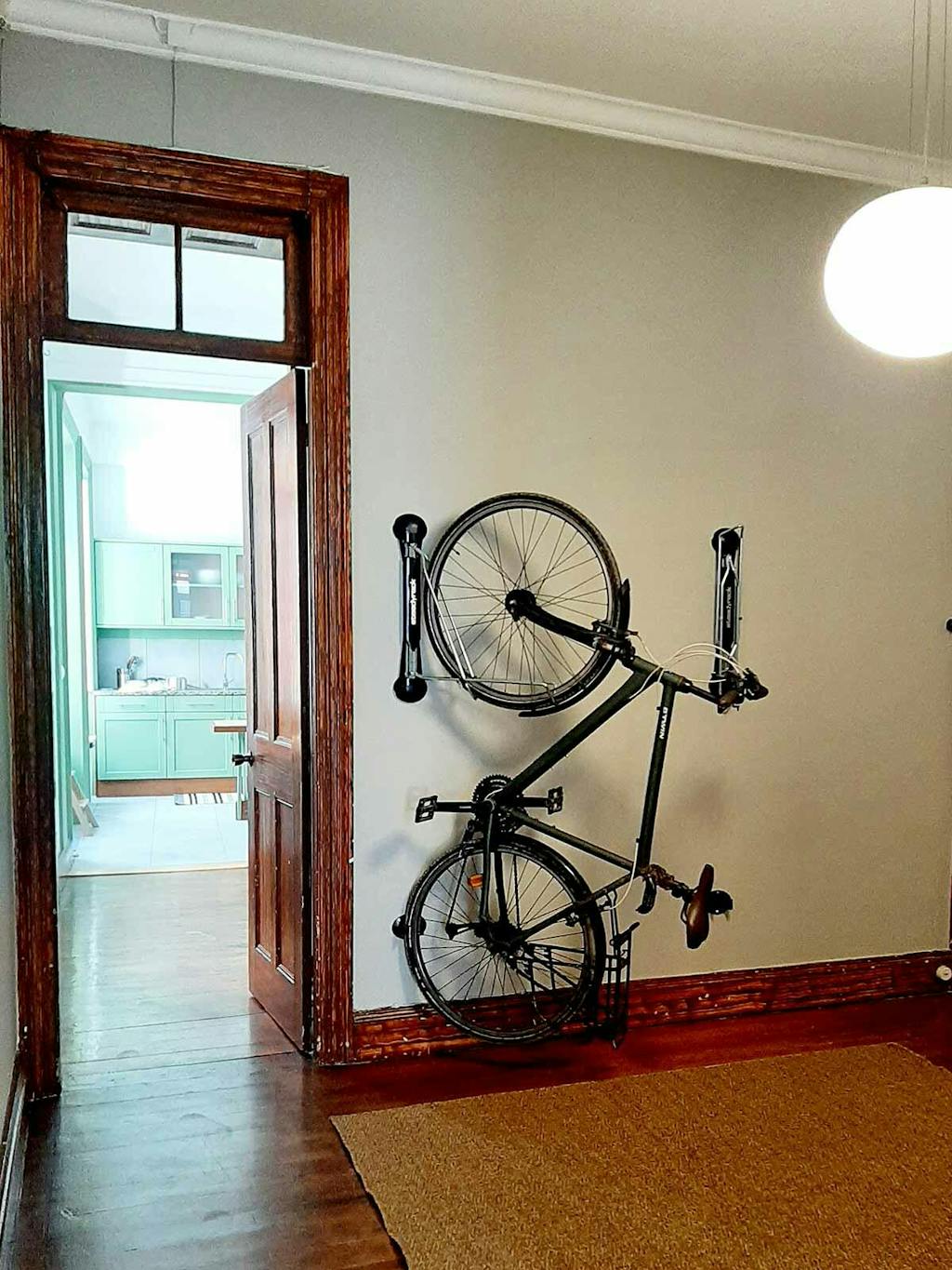 Support Vélo Mural Vertical Steady • Happy Bicycle Store