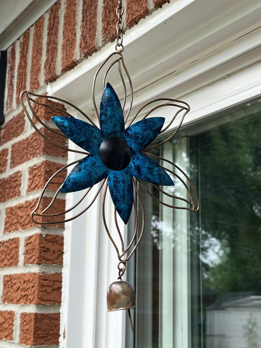 How To Paint Concrete Garden Statues - Our Guide