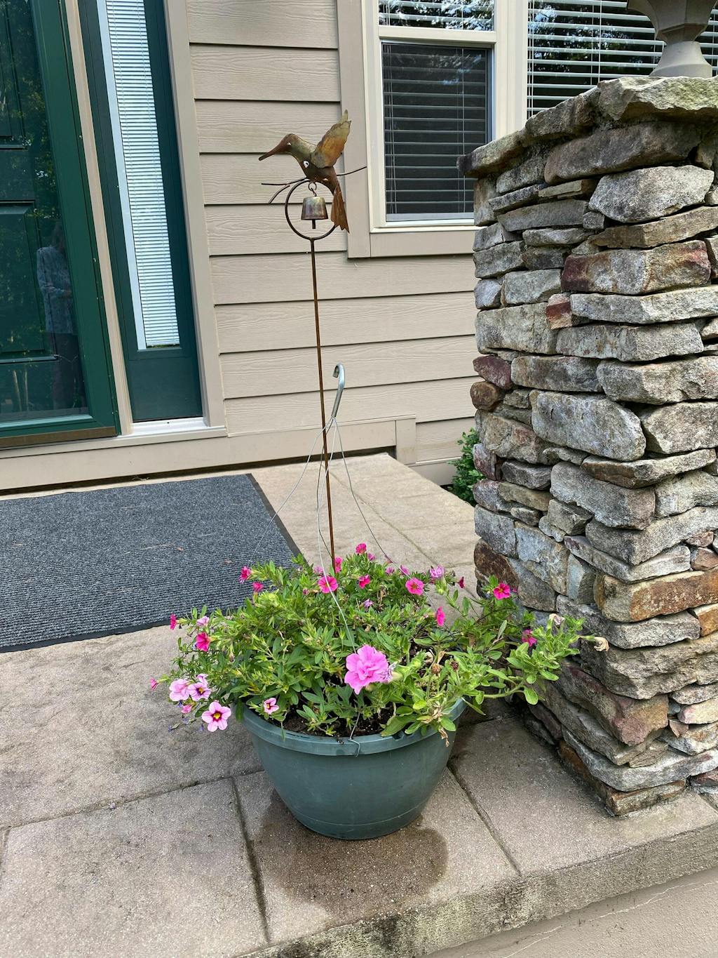 Hummingbird Garden Decor Stake - New item! – Happy Gardens