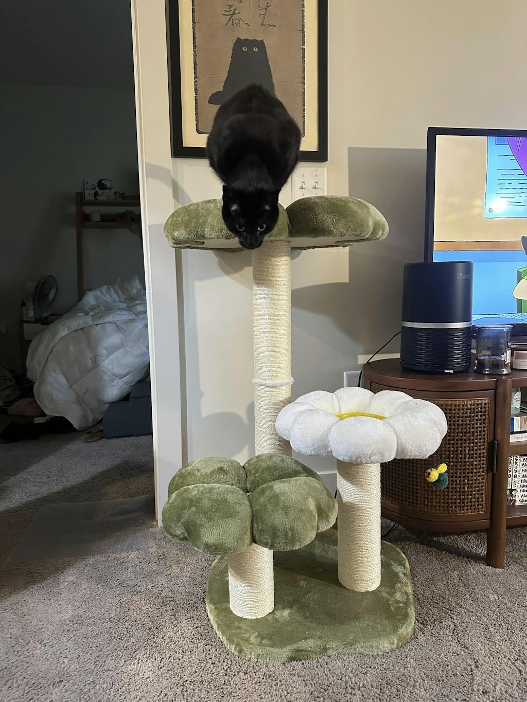 Three Flower Cat Tree – Happy & Polly
