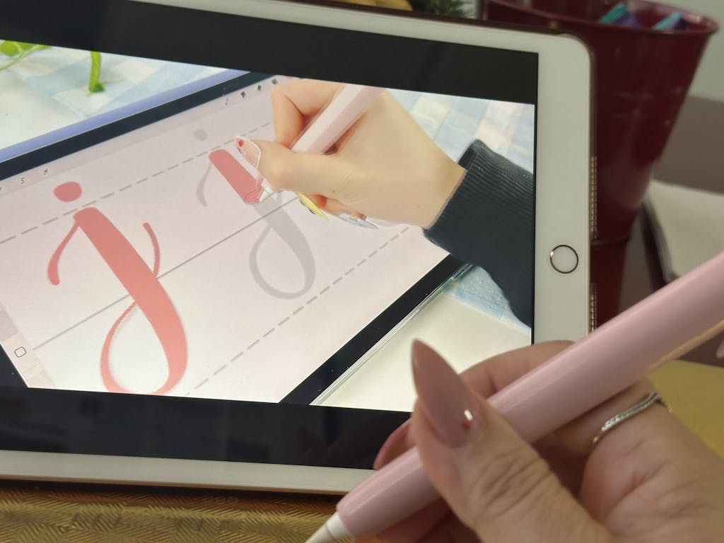 Lettering Digital: Curso paso a paso, pinceles y recursos | HardPeach