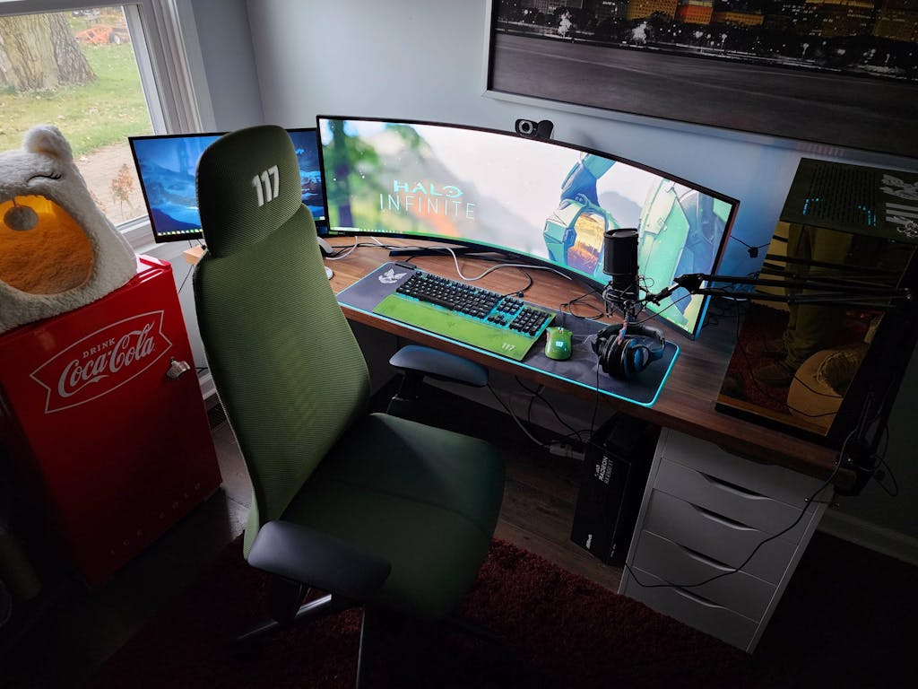 Haworth x Halo: Fern Gaming Chair