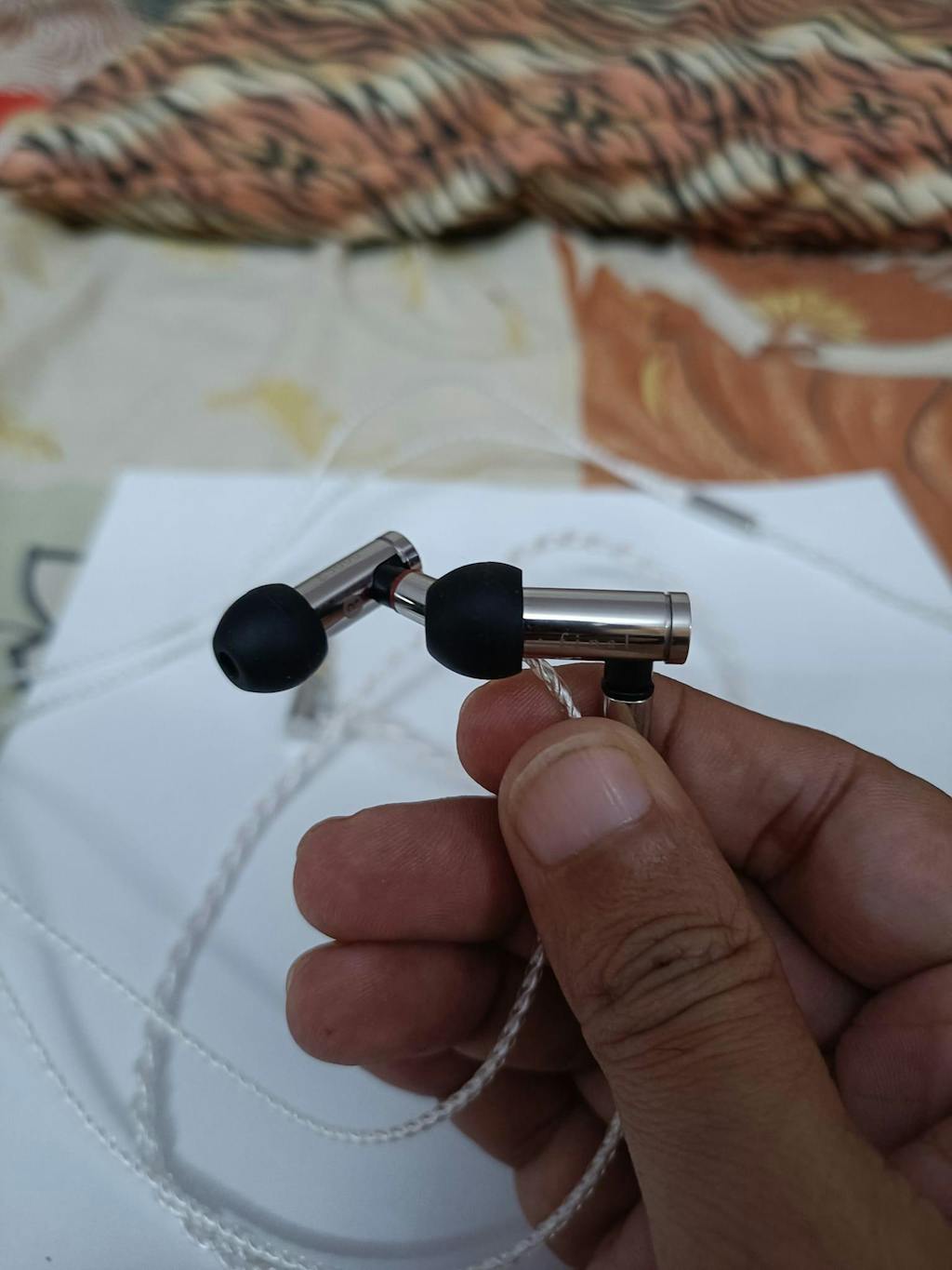 Final E5000 Hi-Res In-Ear Earphones Online