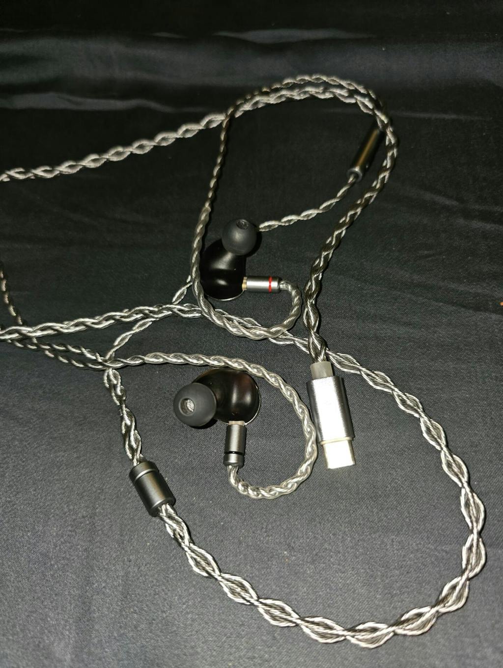 Moondrop MAY Dynamic + Planar Driver In-Ear Monitors