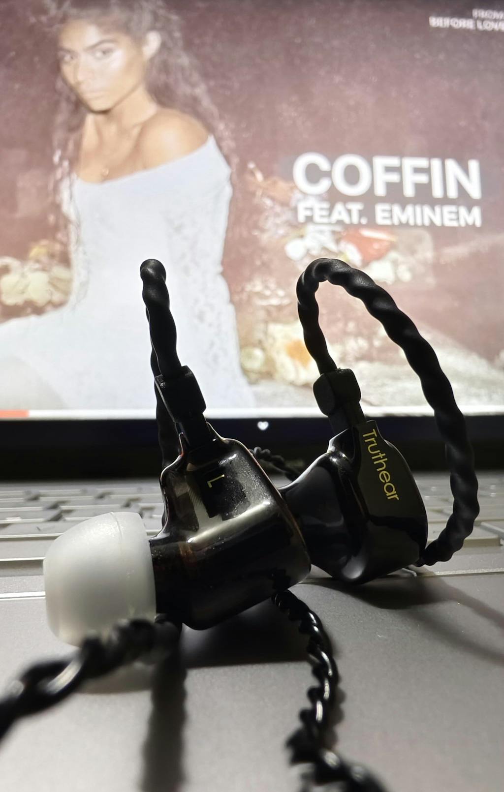 Truthear x Crinacle ZERO:RED Dual Dynamic Driver In-Ear Monitor