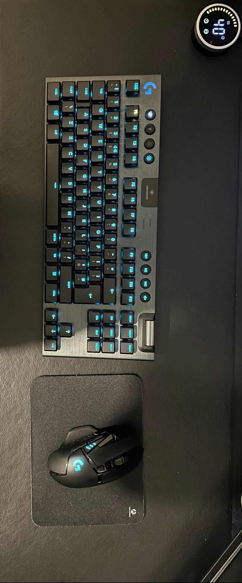 The Desk Hand Warmer - Heatka