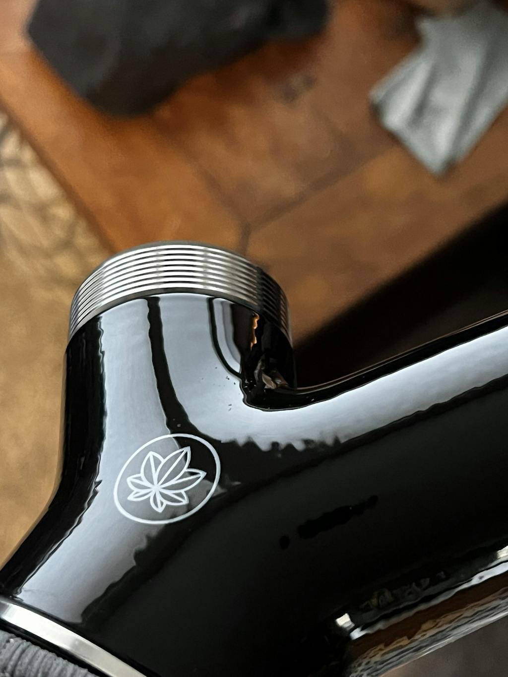 Waterpipe - Evolution of the Classic Water Bong - Heir