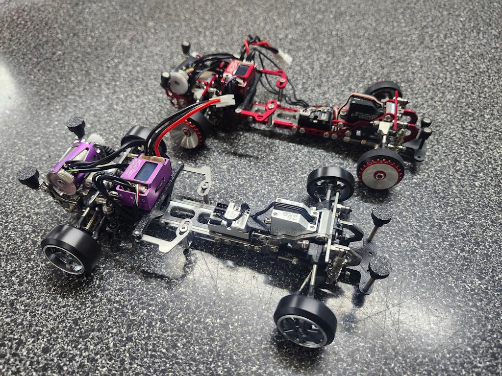 SUPER-G RTS RTS V0 1-24 RWD DRIFT CHASSIS KIT (Rhino Racing) – Direct RC