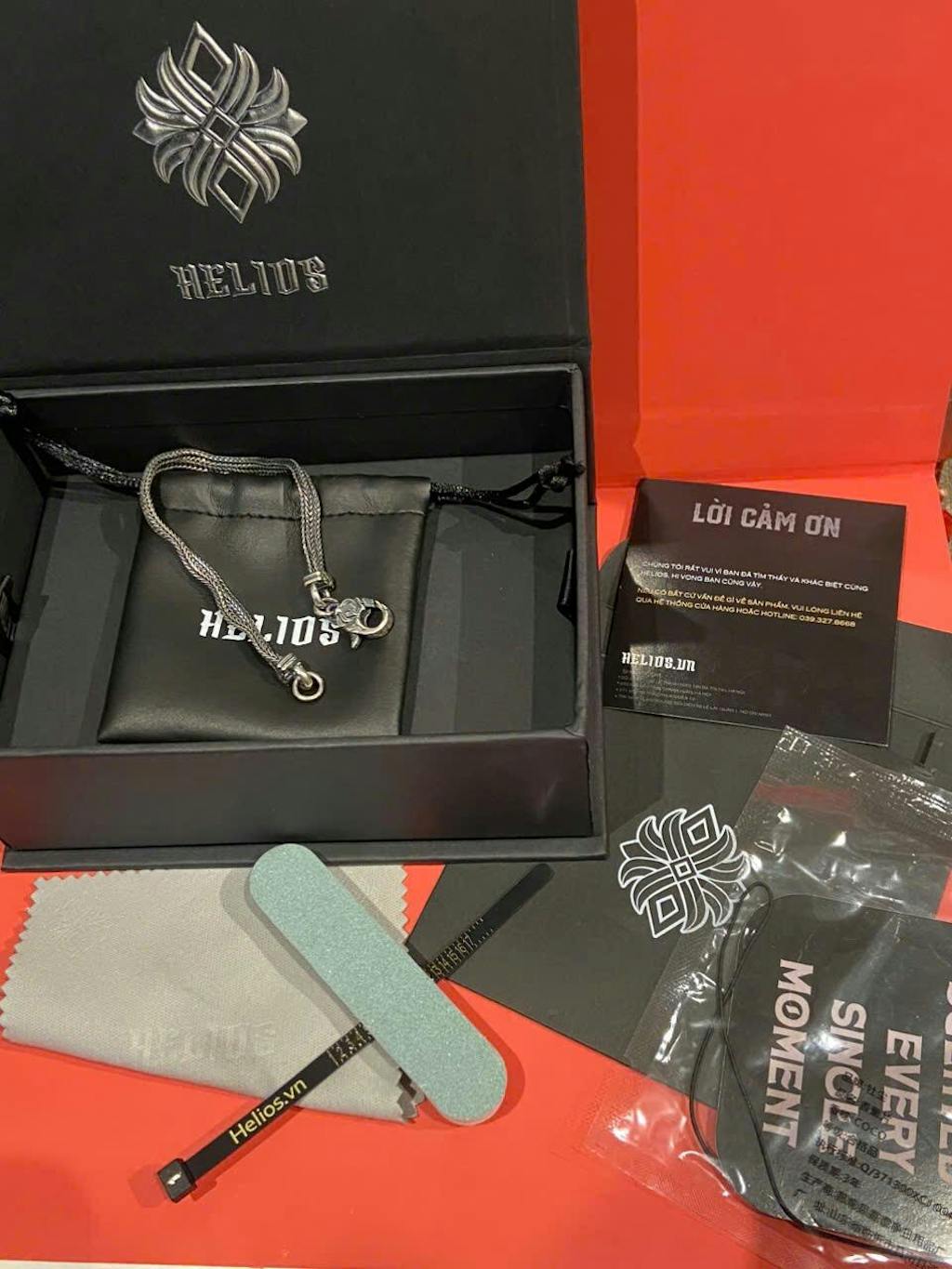 Double Silk Helios Silver – HELIOS