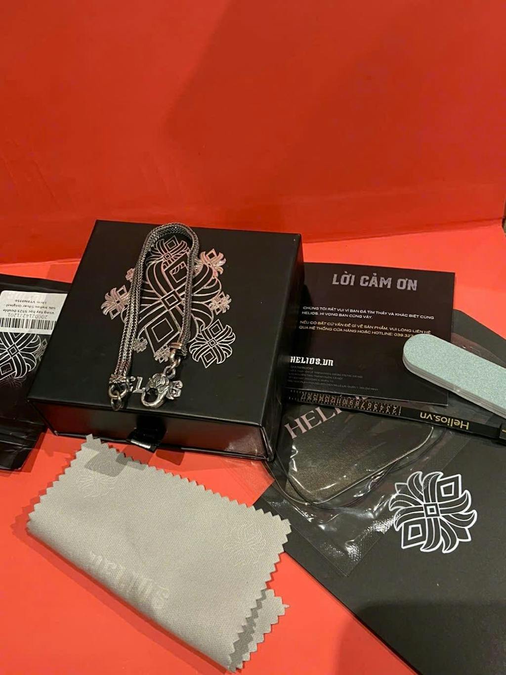 Double Silk Helios Silver – HELIOS