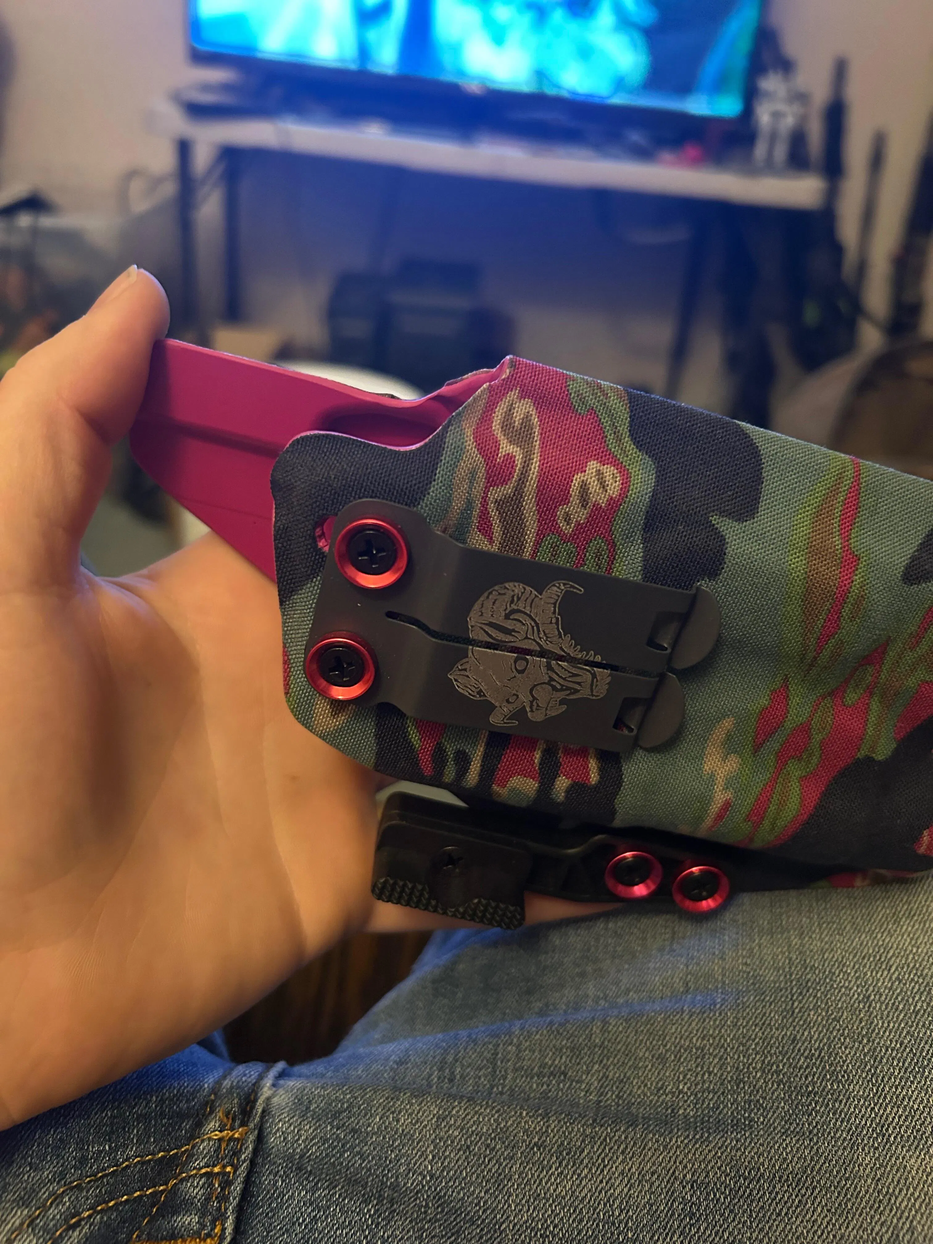 Hellhound Arms - Official Hellhound Arms/ Kydex Holsters / CCW / IWB