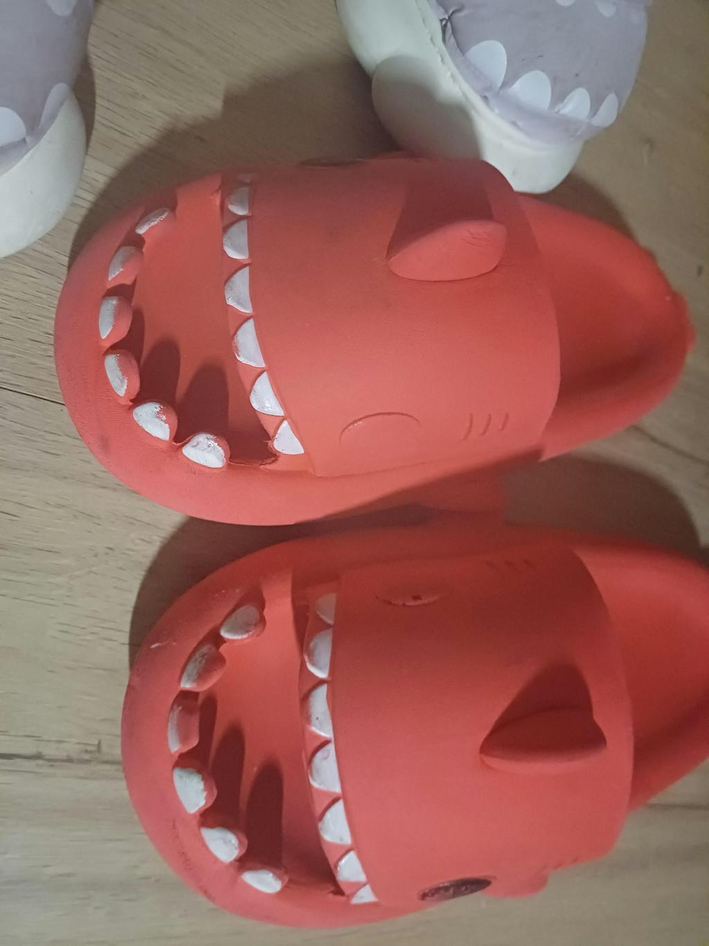 The Original Shark Slides - HelloSlippers Sharkicks™ Basic – Hello Slippers
