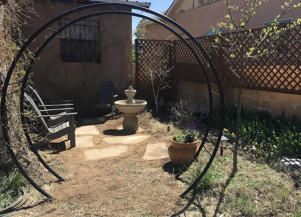 Moon Gate Arch Steel Circle Wedding or Garden Arbor Henderson Garden ...
