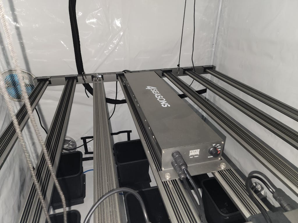 LED Grow Lights | 4Seasons- HELIOS 1000X | Herbal House NZ