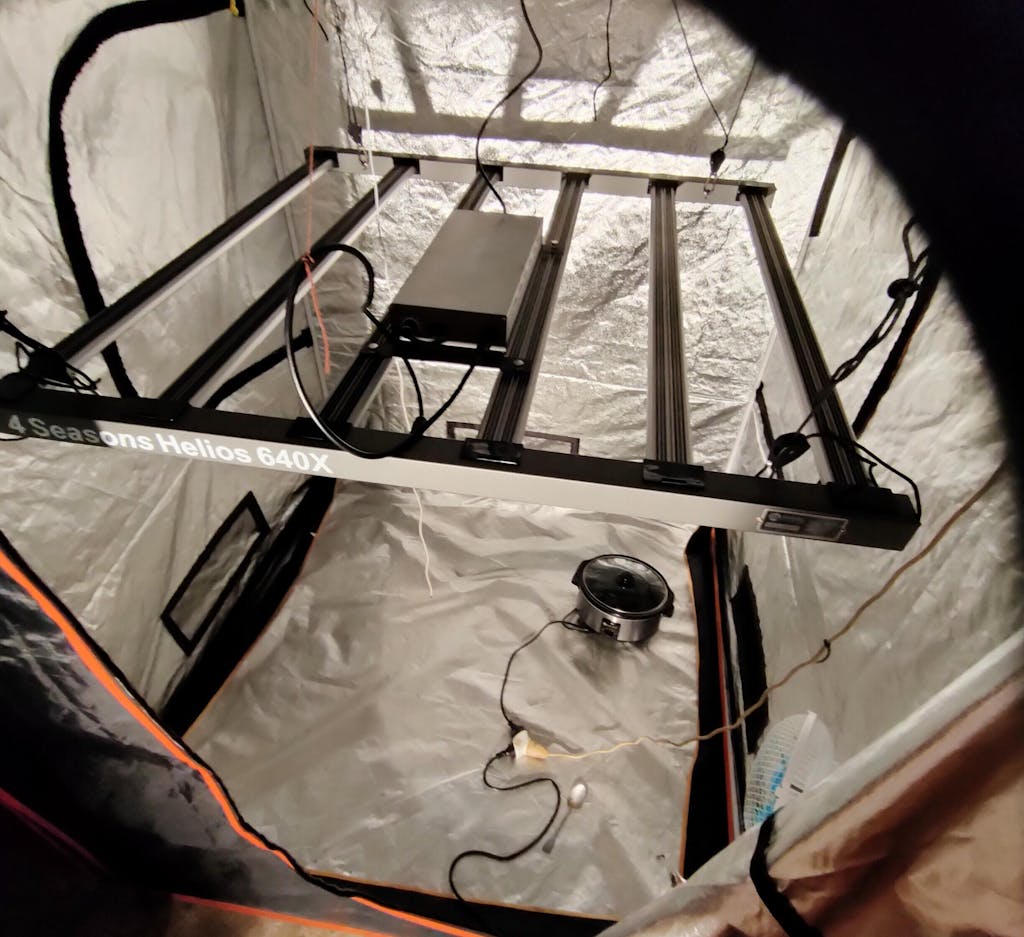 4Seasons HELIOS 640X LED Grow Light | Herbal House NZ