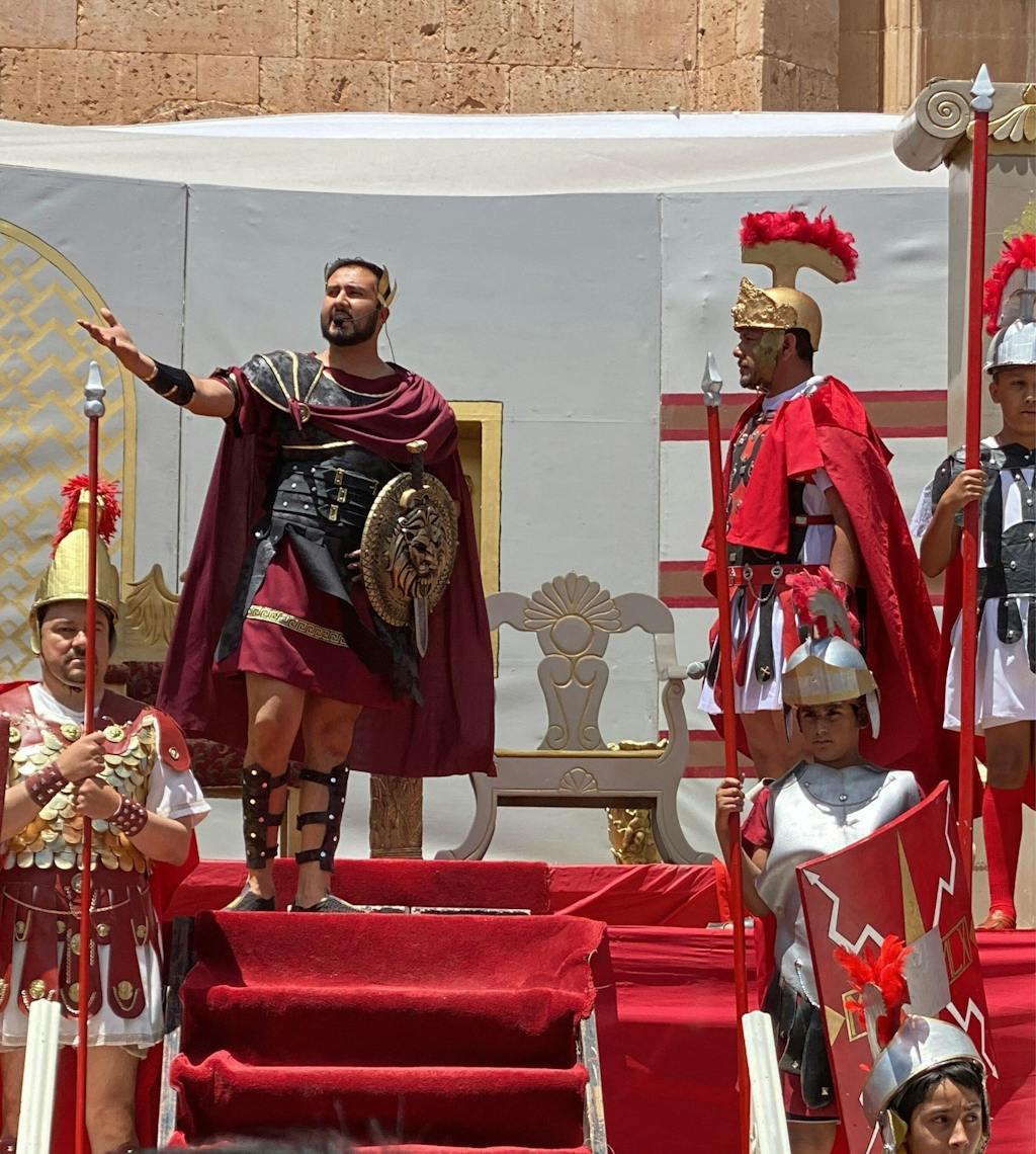 Adult Julius Caesar Roman Military Uniform – Commander's Battle Attire ...