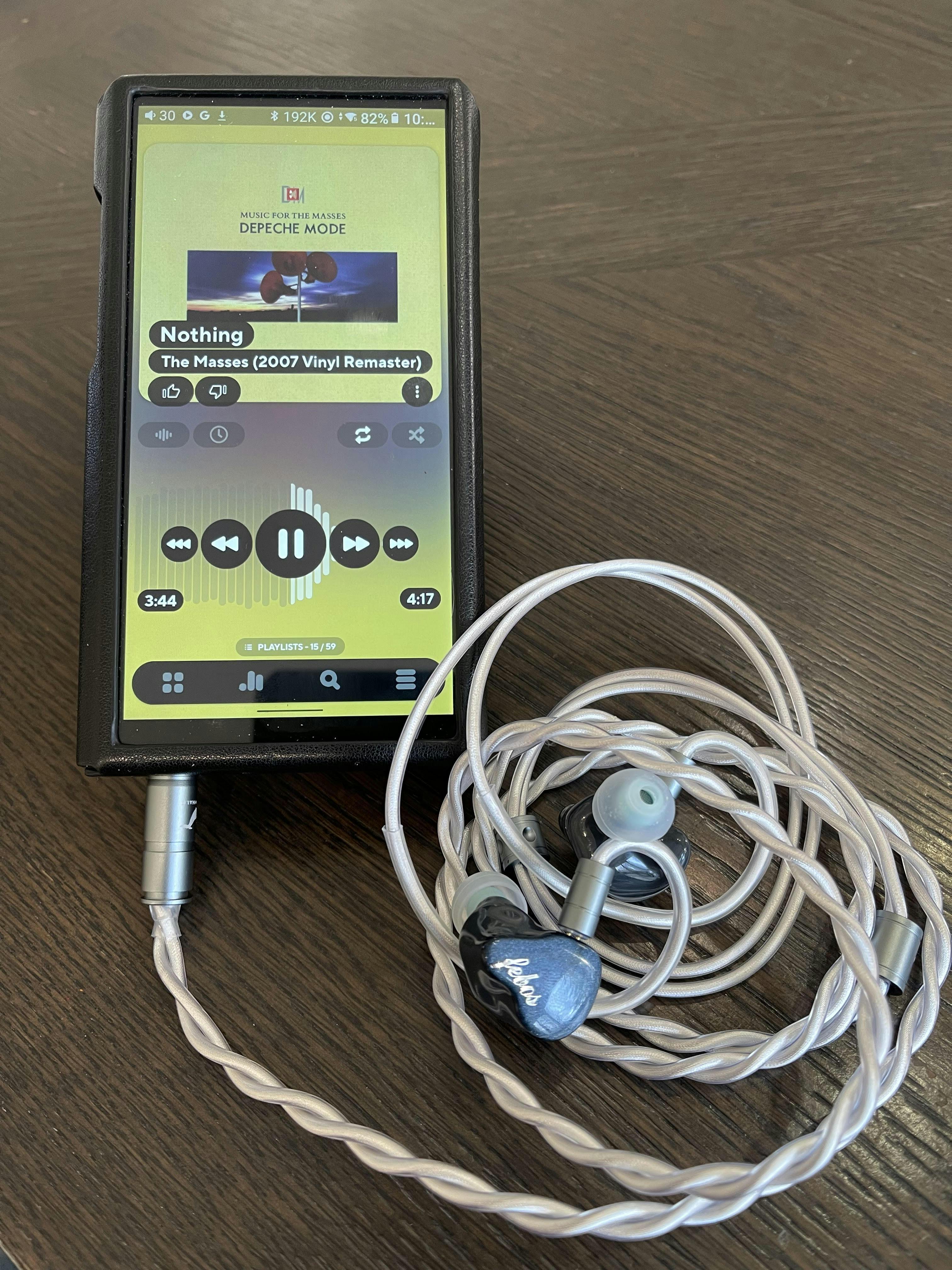 Mega5-EST 5-Drivers Hybrid IEM (Universal) – hisenior