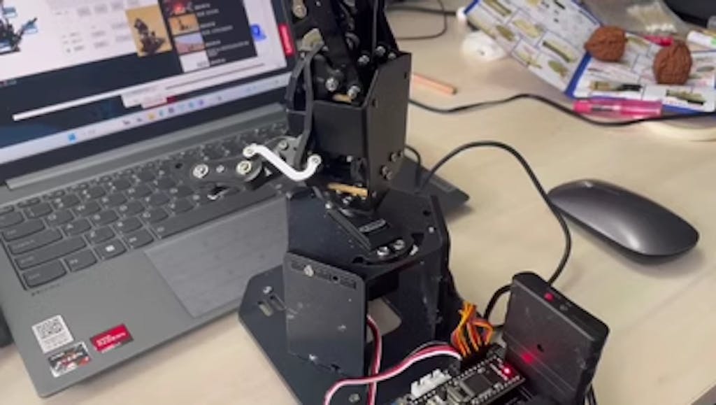 uHand2.0: Hiwonder Bionic Robot Somatosensory Open-source Compatible w