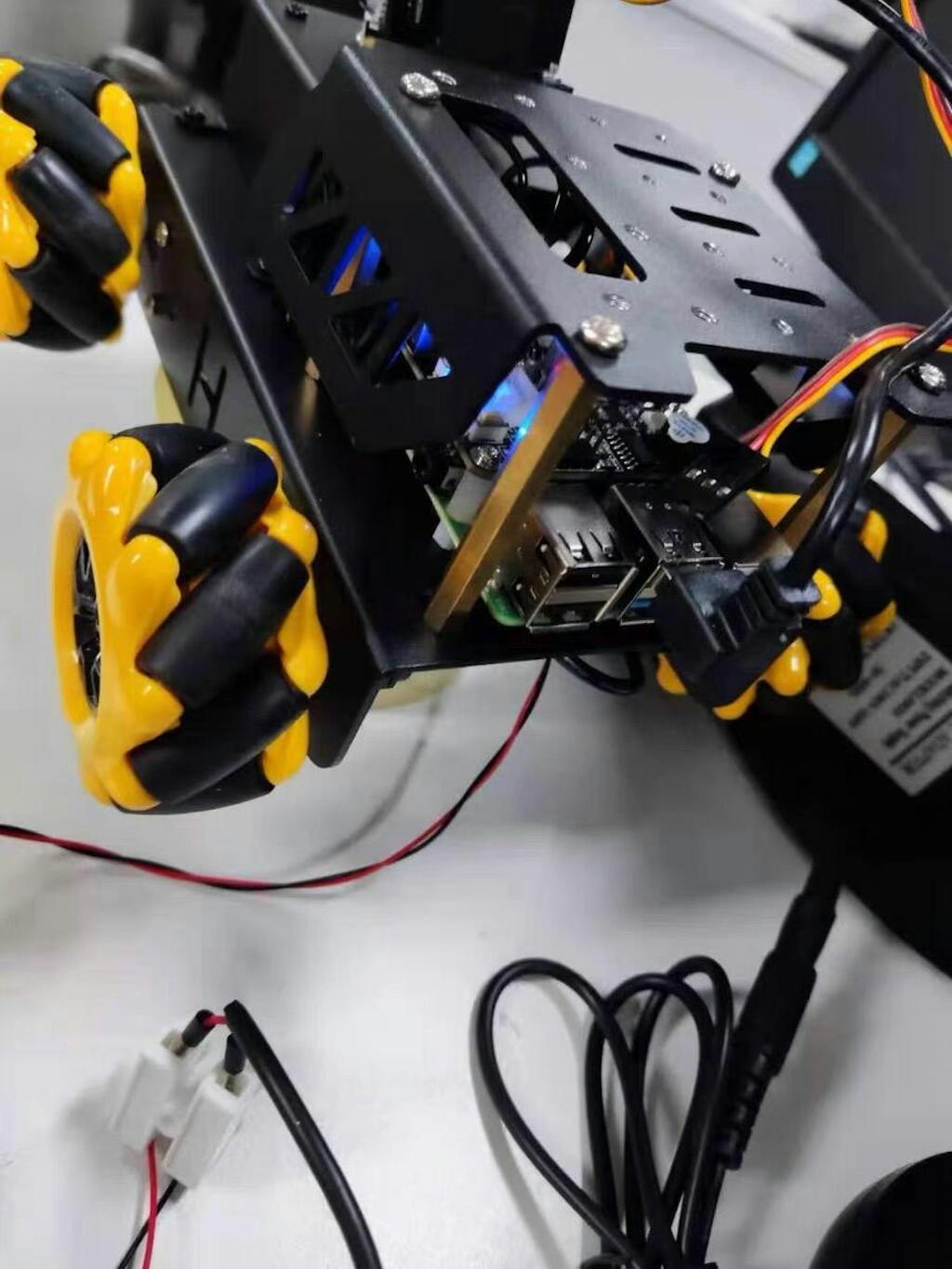 Hiwonder TurboPi Raspberry Pi Robot Car ROS2 with Mecanum Wheels, AI V