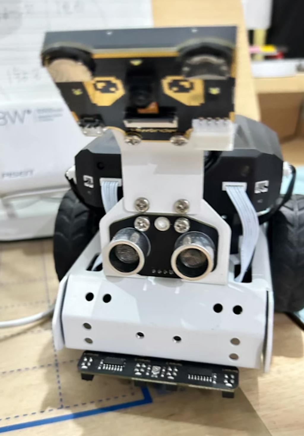 Hiwonder AiNova Smart Vision Robot Car with Graphical Python/ Scratch/