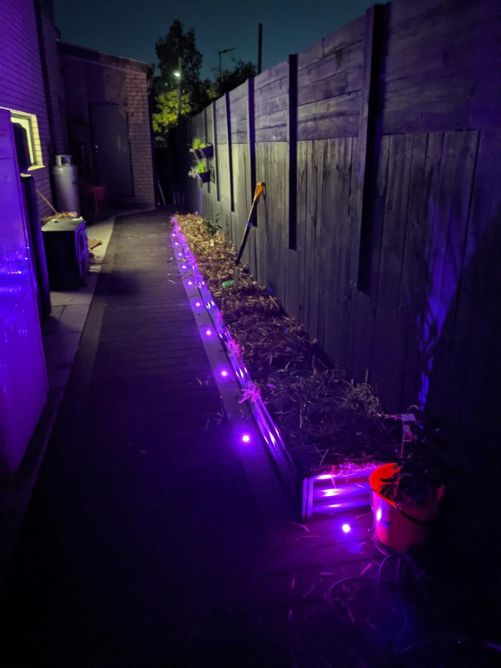 Holman Wi-Fi Garden Light Controller with RGB Colour
