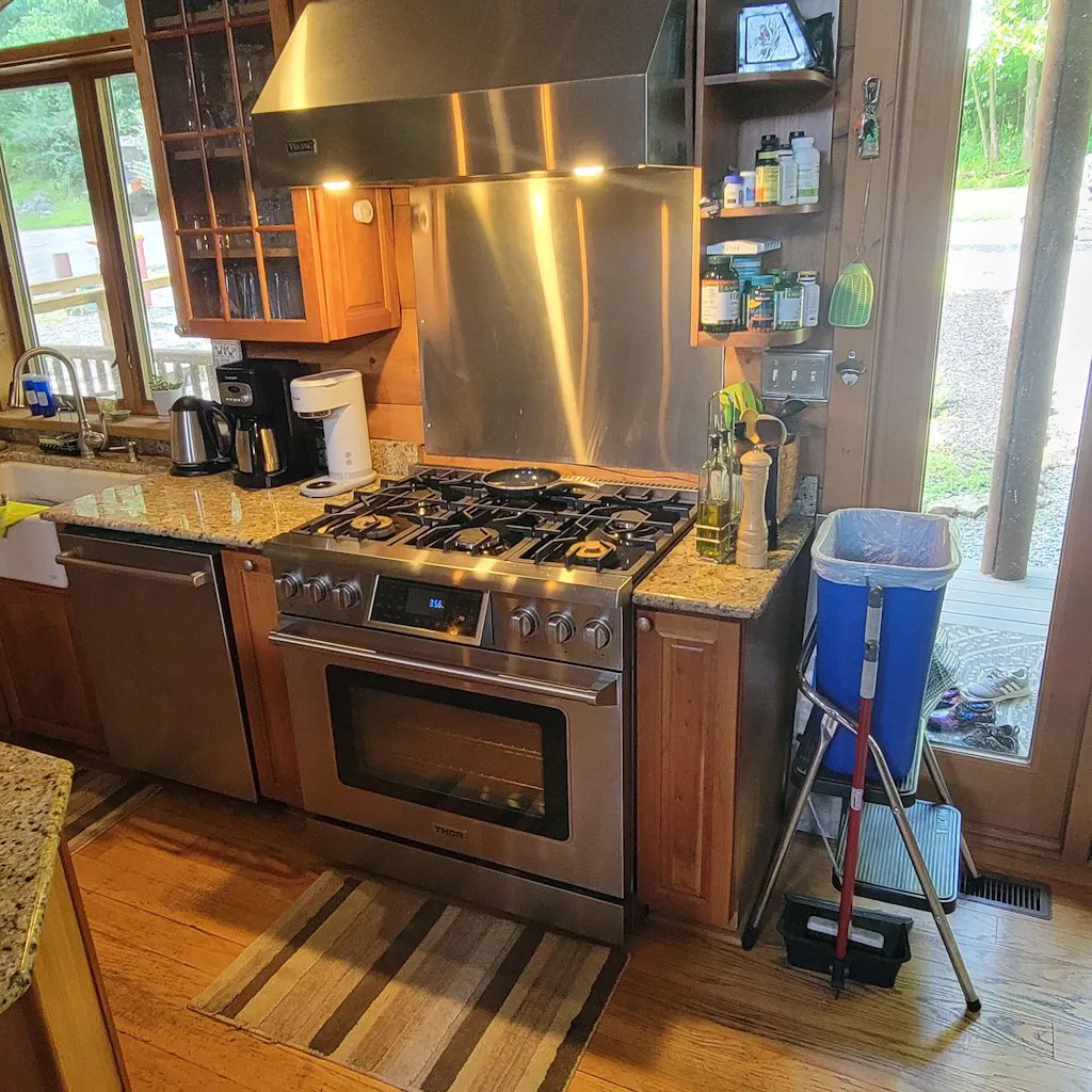 Thor Kitchen 36" Single Oven Gas Range, Stainless (LRG3601U)