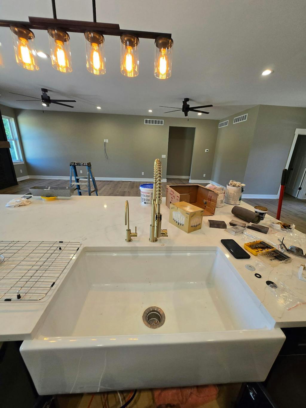 ZLINE Autograph 48-Inch 6.7 Cu. Ft. Paramount Dual Fuel Range with 8 B