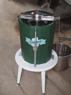 Homemade, Hand-Crank Ice Cream Makers | Amish Made – Homeplace Market LLC