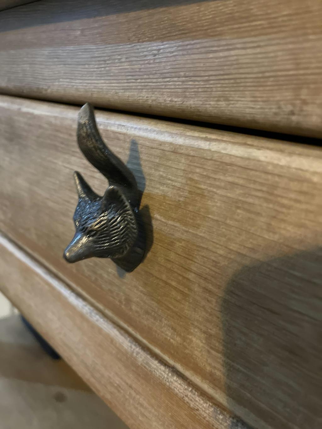 Silver Fox Drawer Pulls & Cabinet Knobs - Hooks & Knobs