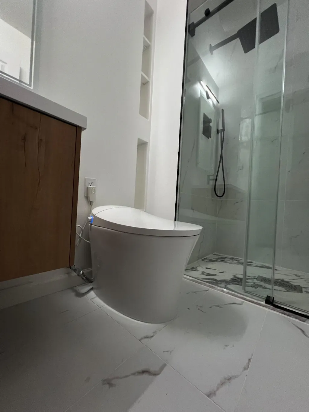 HOROW Smart Toilet With Heated Bidet Dual Flush Toilet Model T16